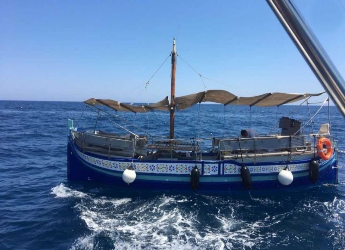Hire a Motorboat Traditional Maltese Luzzu Boat Luzzu in San Ġiljan ...