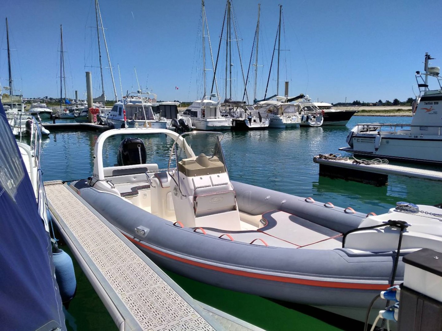 Hire a RIB Nuova Jolly King 800 RS in Barneville-Carteret | SamBoat