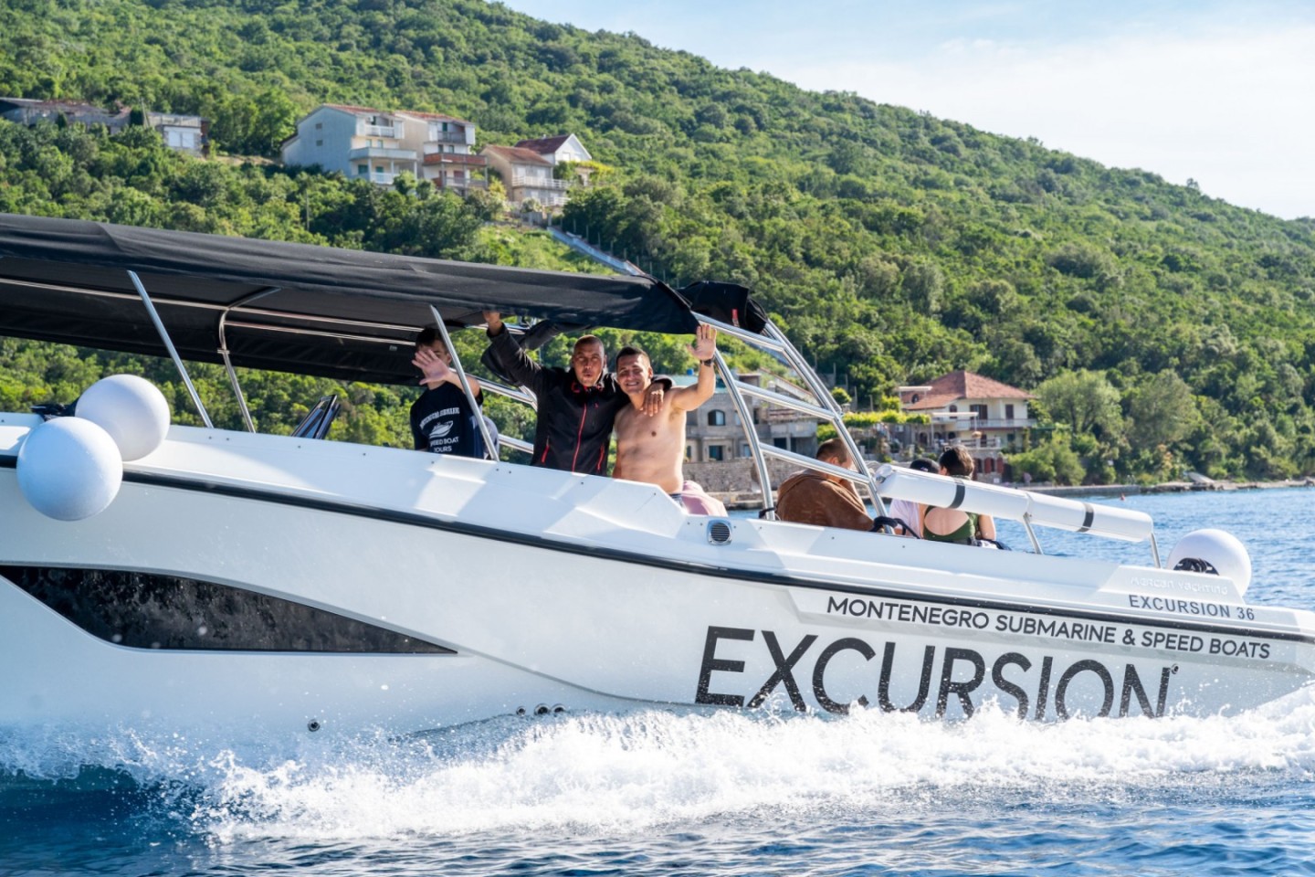 Hire a Motorboat Mercan Excursion 36 in Kotor | SamBoat