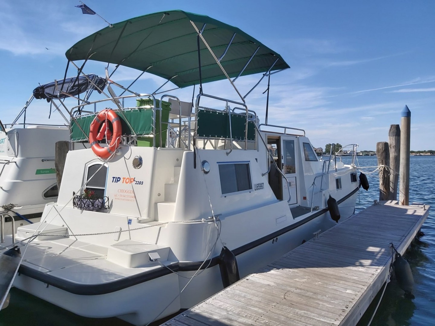 Hire a Canal boat Tip-Top L TIP TOP L in Chioggia (TIP TOP " L ") | SamBoat