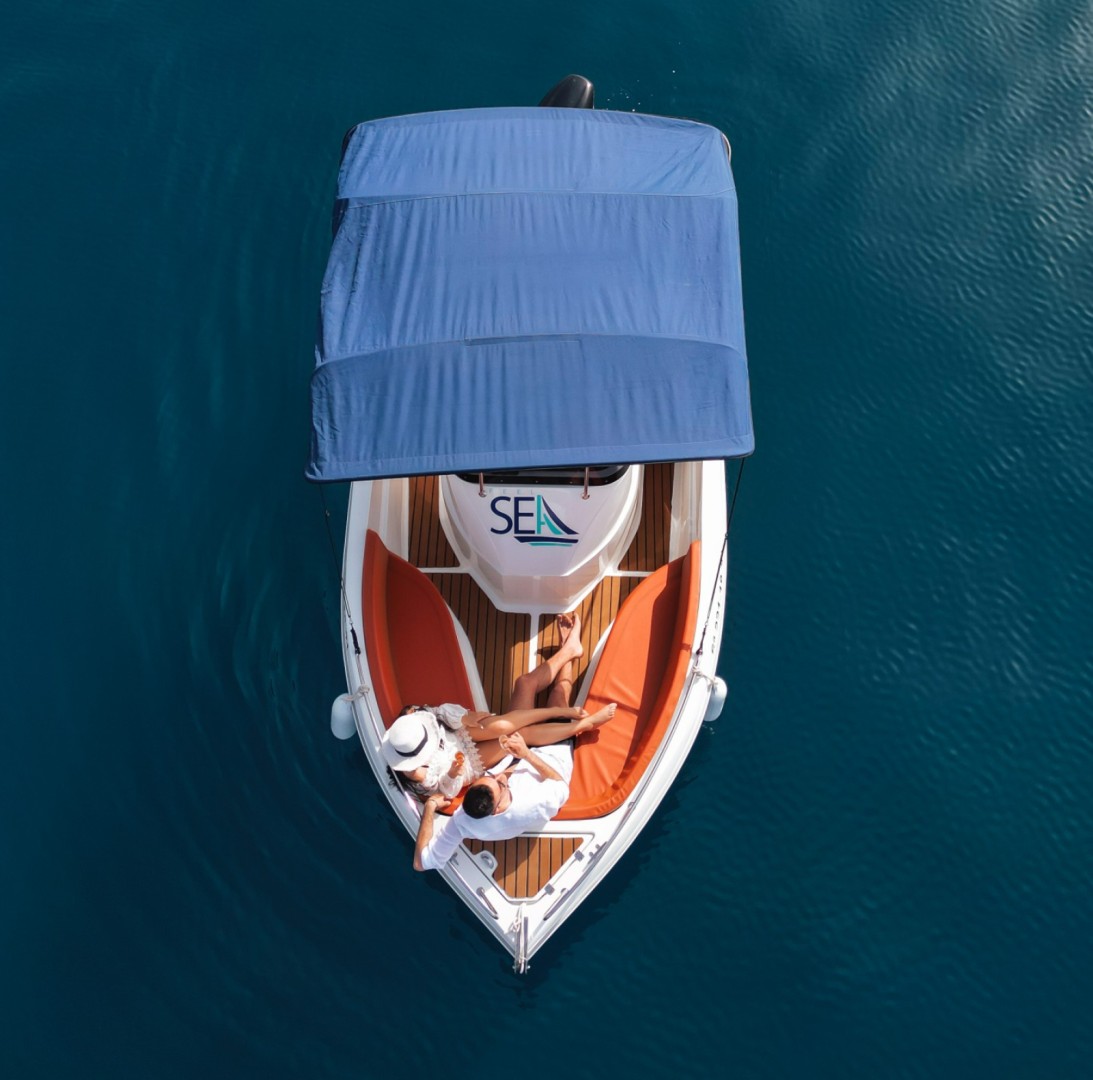 Hire a Motorboat Okiboats Barracuda 545 Open in Altea (Holbox) | SamBoat