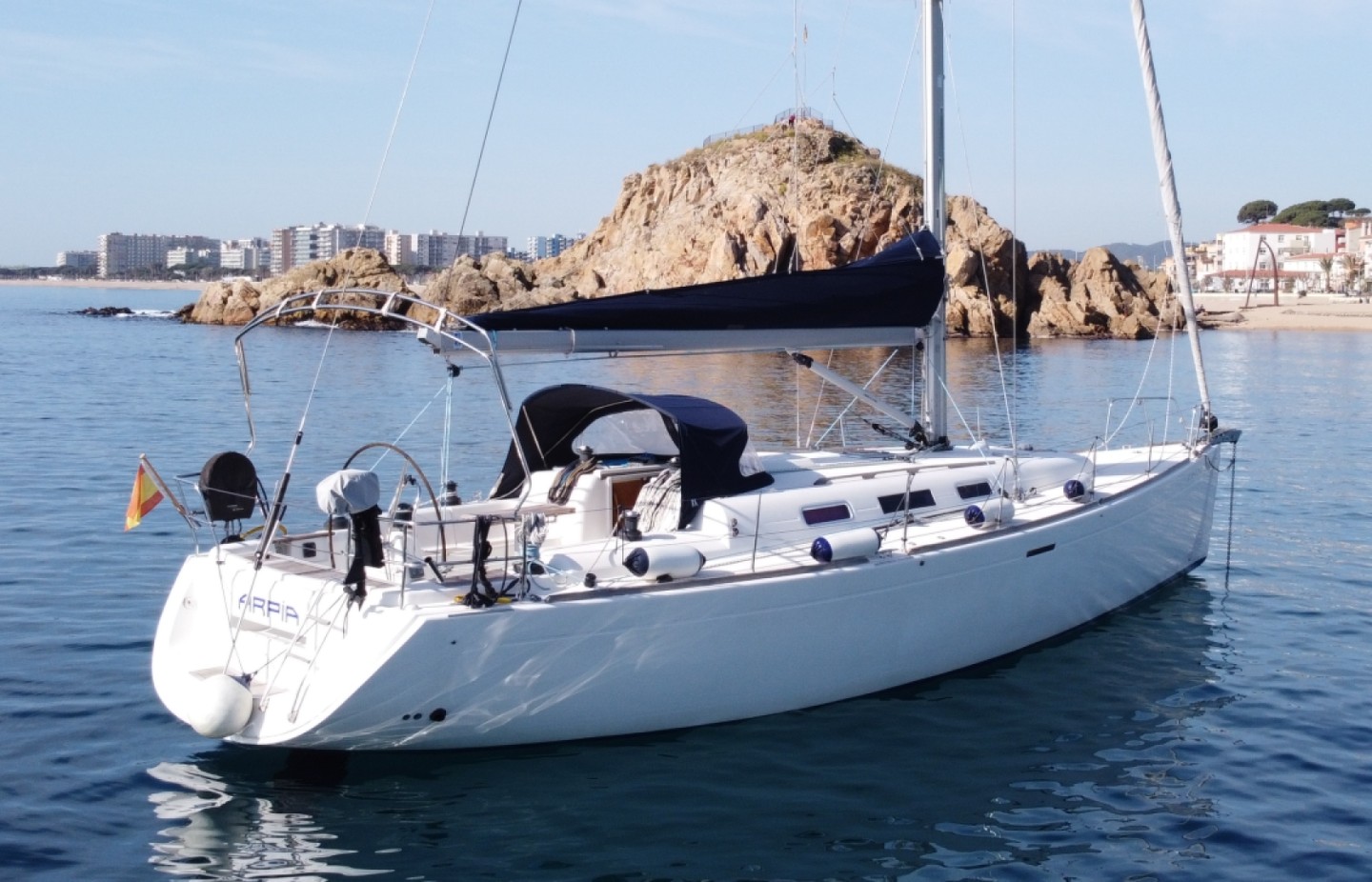 Hire a Sailboat Dufour 44 Performance in Barcelona | SamBoat