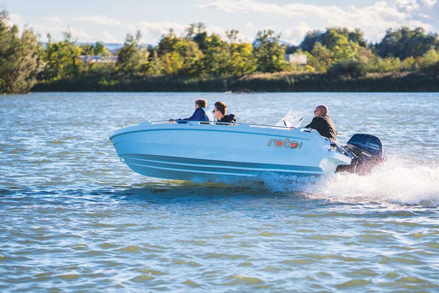 Hire a Motorboat Roto Boat ROTO 450s FAMILY in Barbat (ROTO 450s FAMILY ...