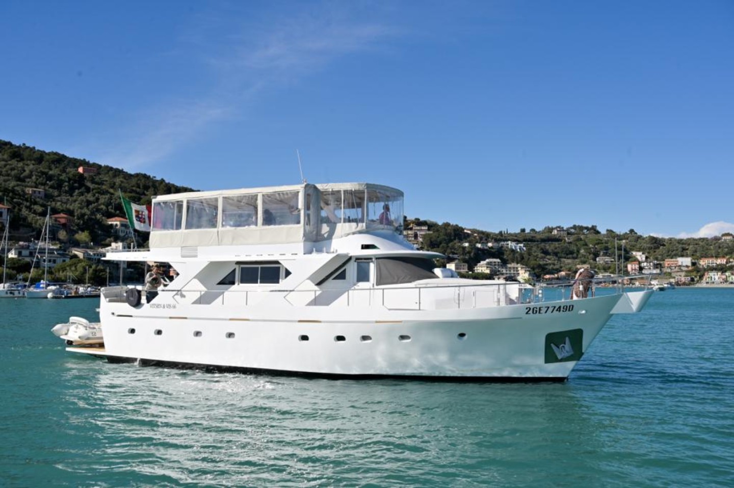 Hire a Luxury Yacht Vitsen & Vis 66 Navetta in La Spezia | SamBoat