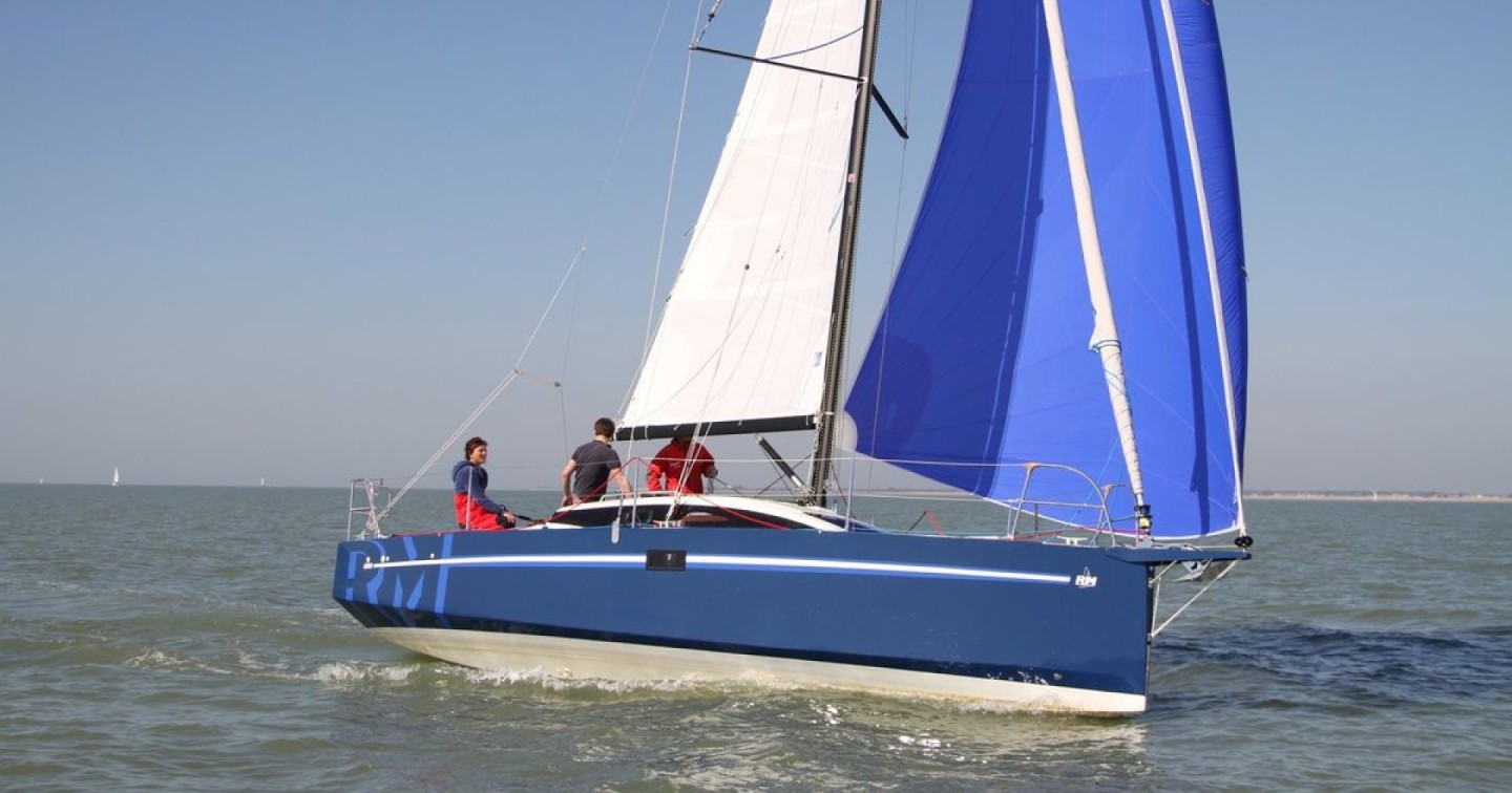 Hire a Sailboat RM 890 in La Rochelle (Shore Line) | SamBoat