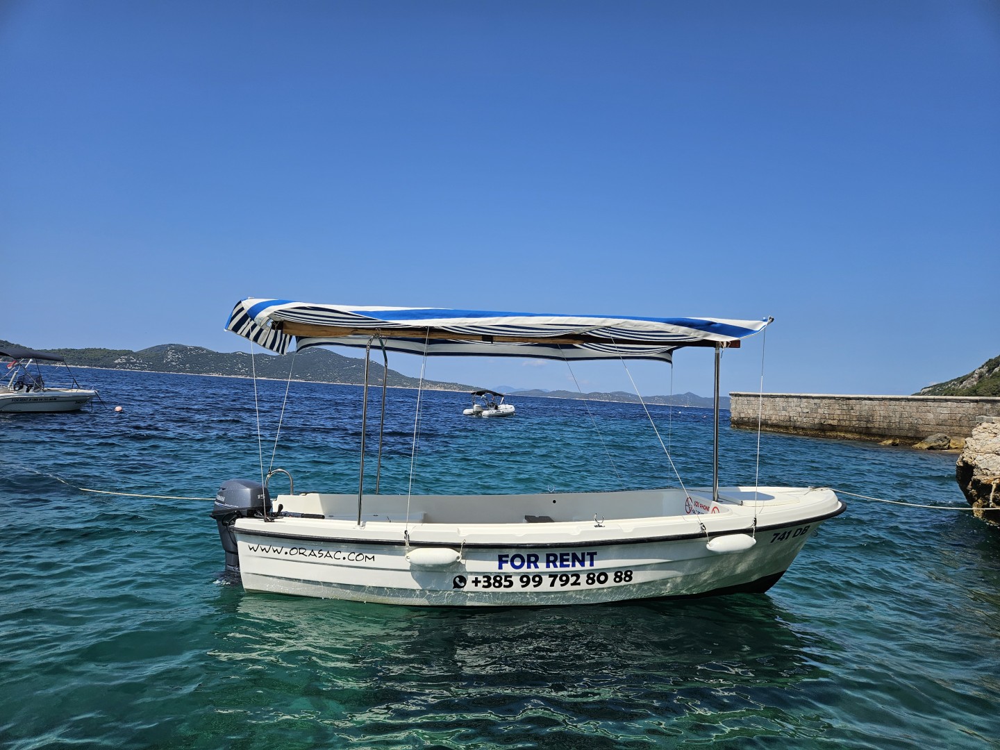 Hire a Motorboat M-Sport Pasara 500 in Orašac (1-Pasara 15HP) | SamBoat