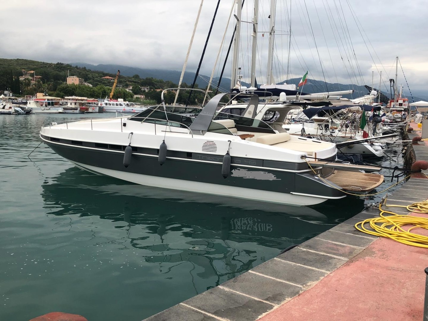 Hire a Motorboat Conam Theorema 45 in Agropoli (Conam Theorema 45 ...