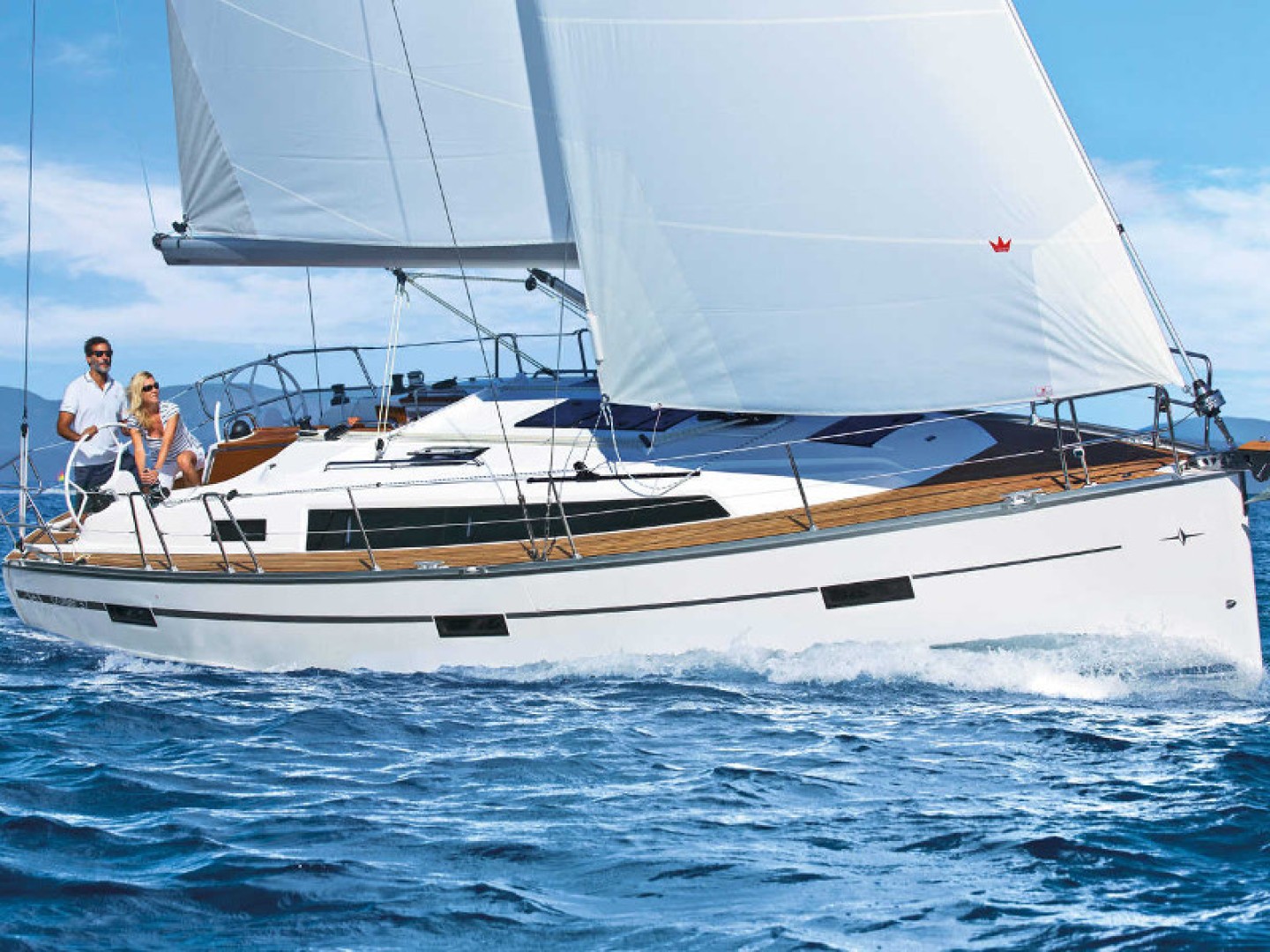 Hire a Sailboat Bavaria Cruiser 37 in Lemmer (Qing) | SamBoat