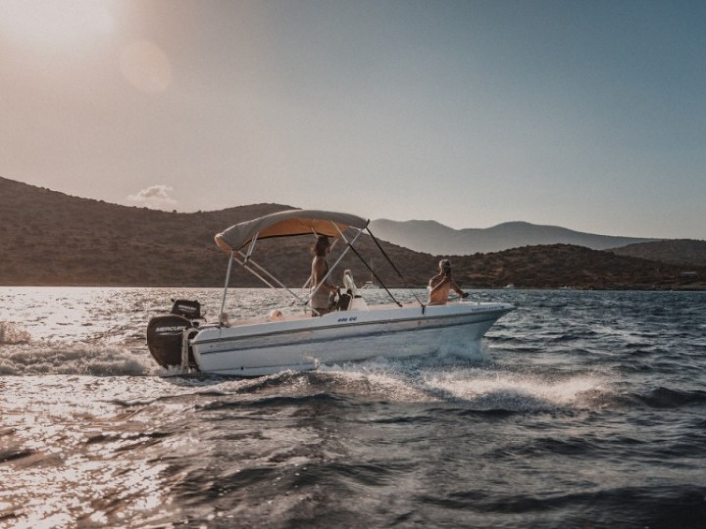 Hire a Motorboat Olympic 490cc in Agios Nikolaos (Champion) | SamBoat