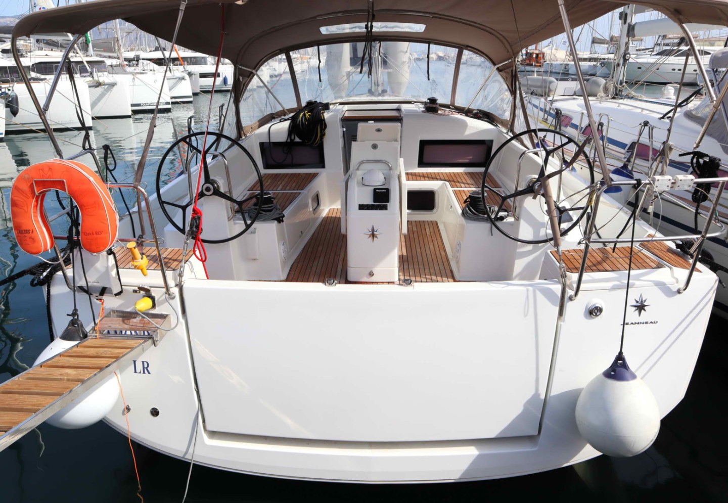 Hire a Sailboat Jeanneau Sun Odyssey 440 in Gouvia (CLASS) | SamBoat