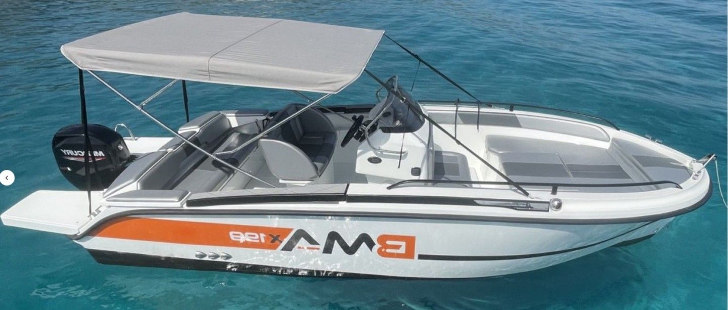 Hire a Motorboat BMA X199 in Fertilia (bma x199) | SamBoat
