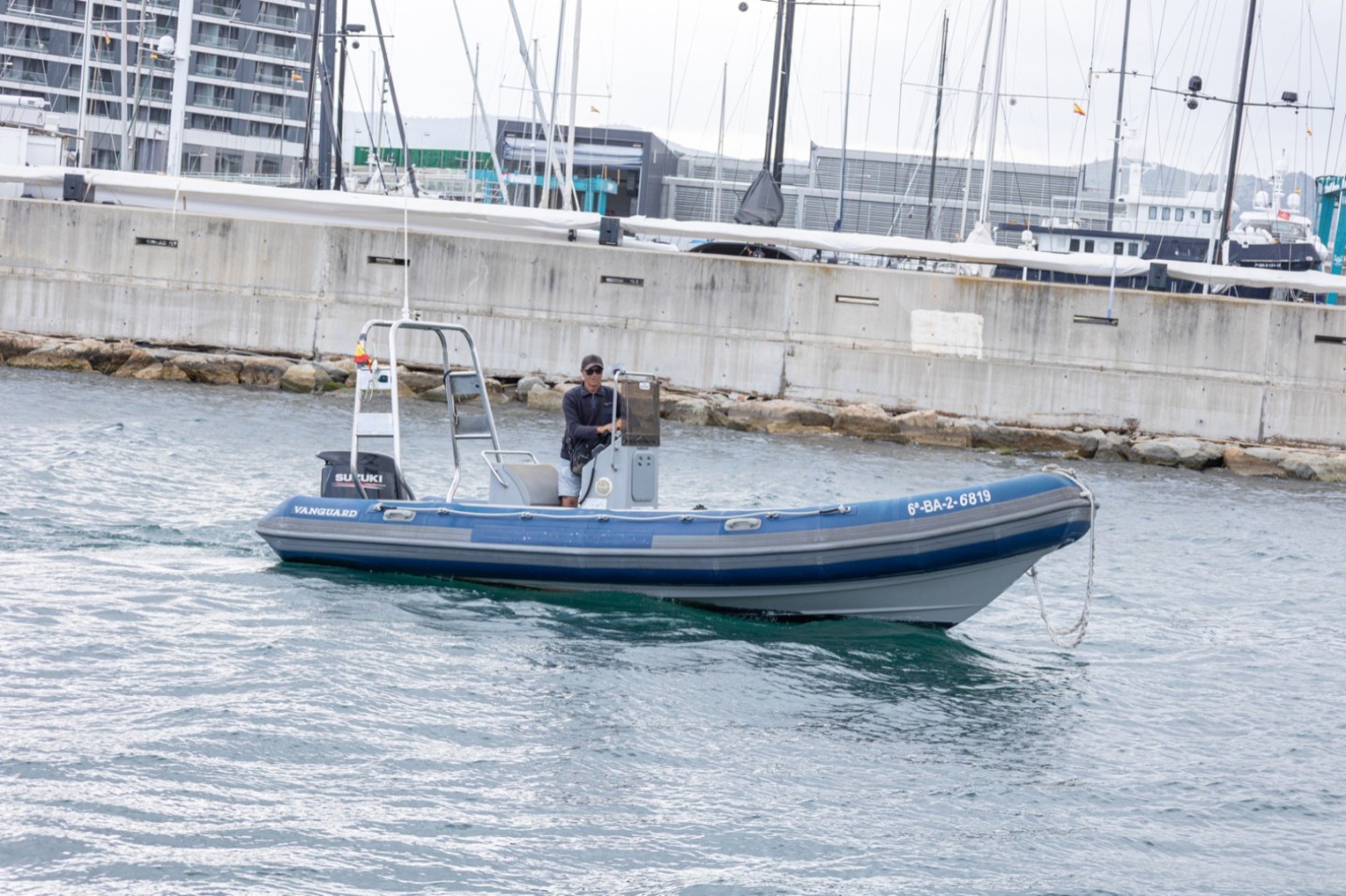 Hire a RIB Vanguard DR 660 in Badalona (VANGUARD DR 660) | SamBoat