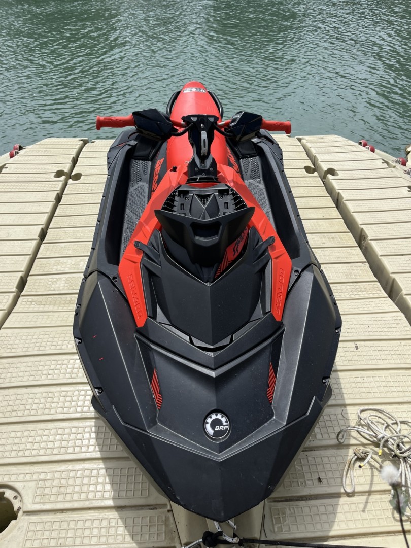 Hire a Jet ski Sea-Doo Spark Trixx in Pescara | SamBoat