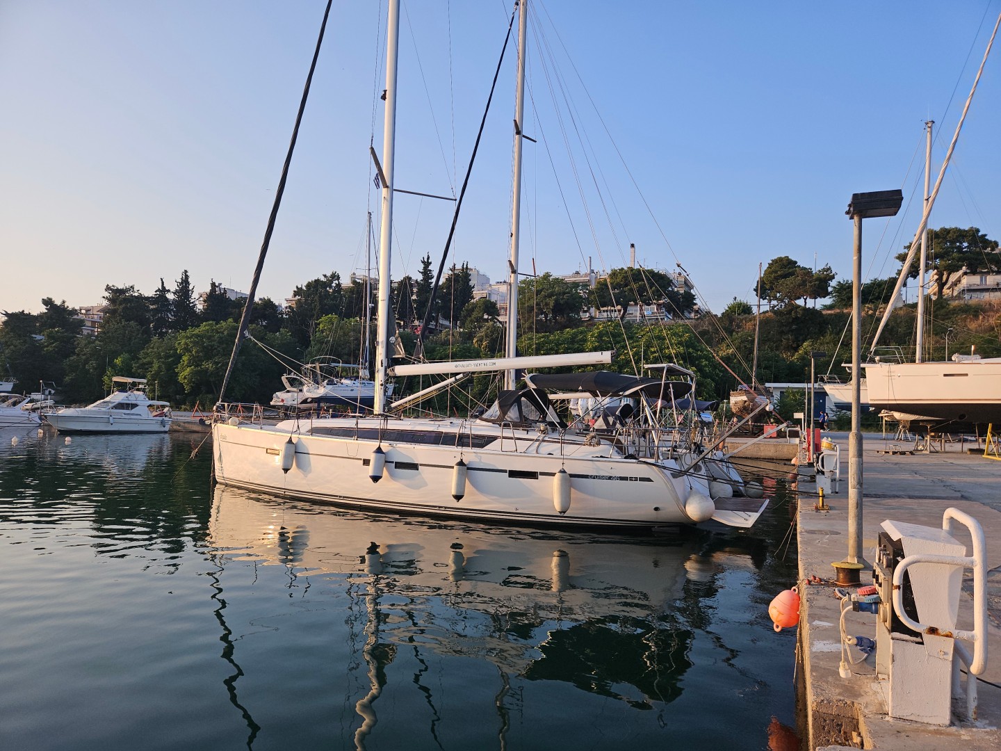 Hire a Sailboat Bavaria Cruiser 46 in Níkiti (Aquilo) | SamBoat