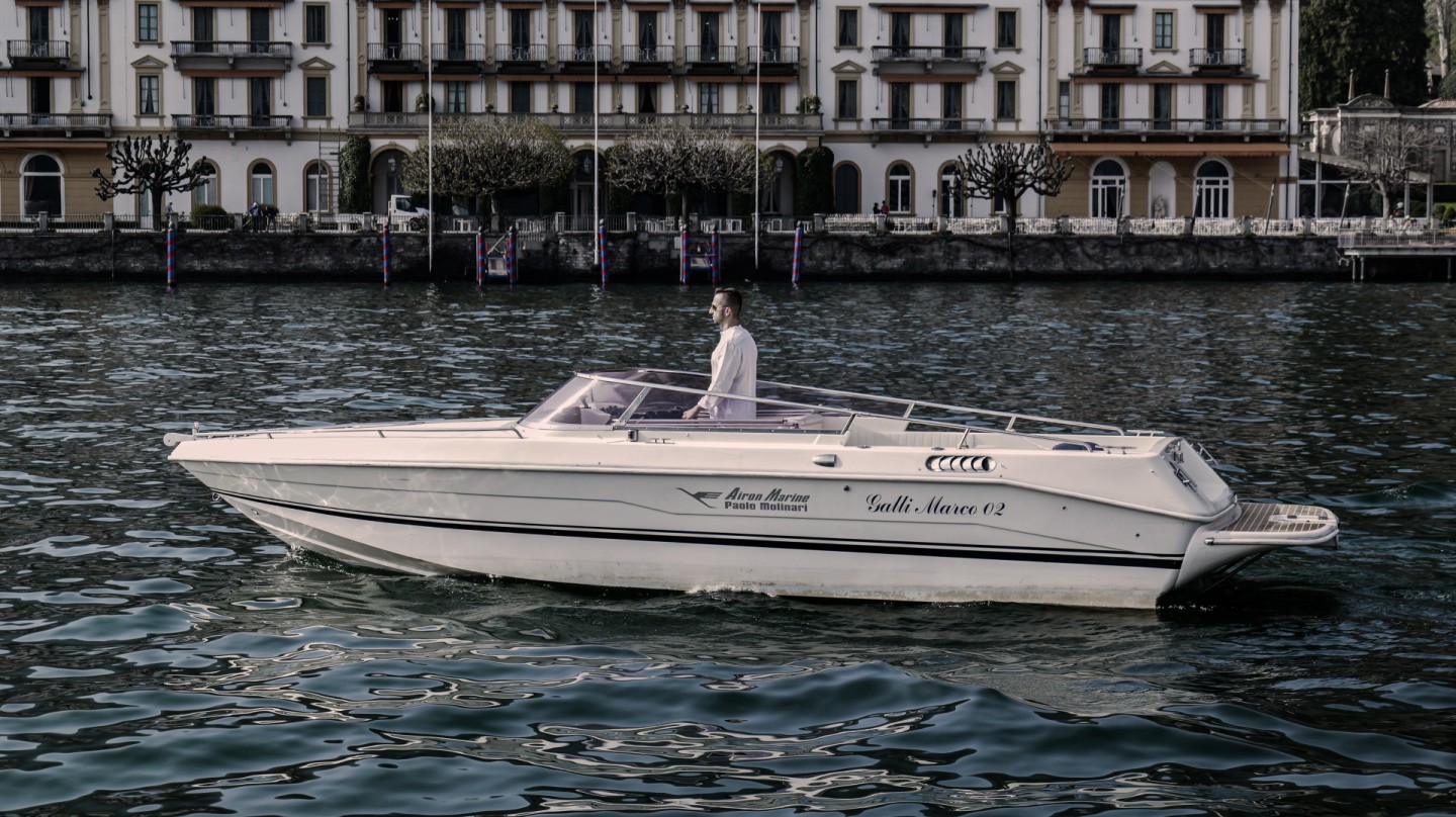 Hire a Motorboat Airon 25 in Como (City) (Airon Marine 25) | SamBoat