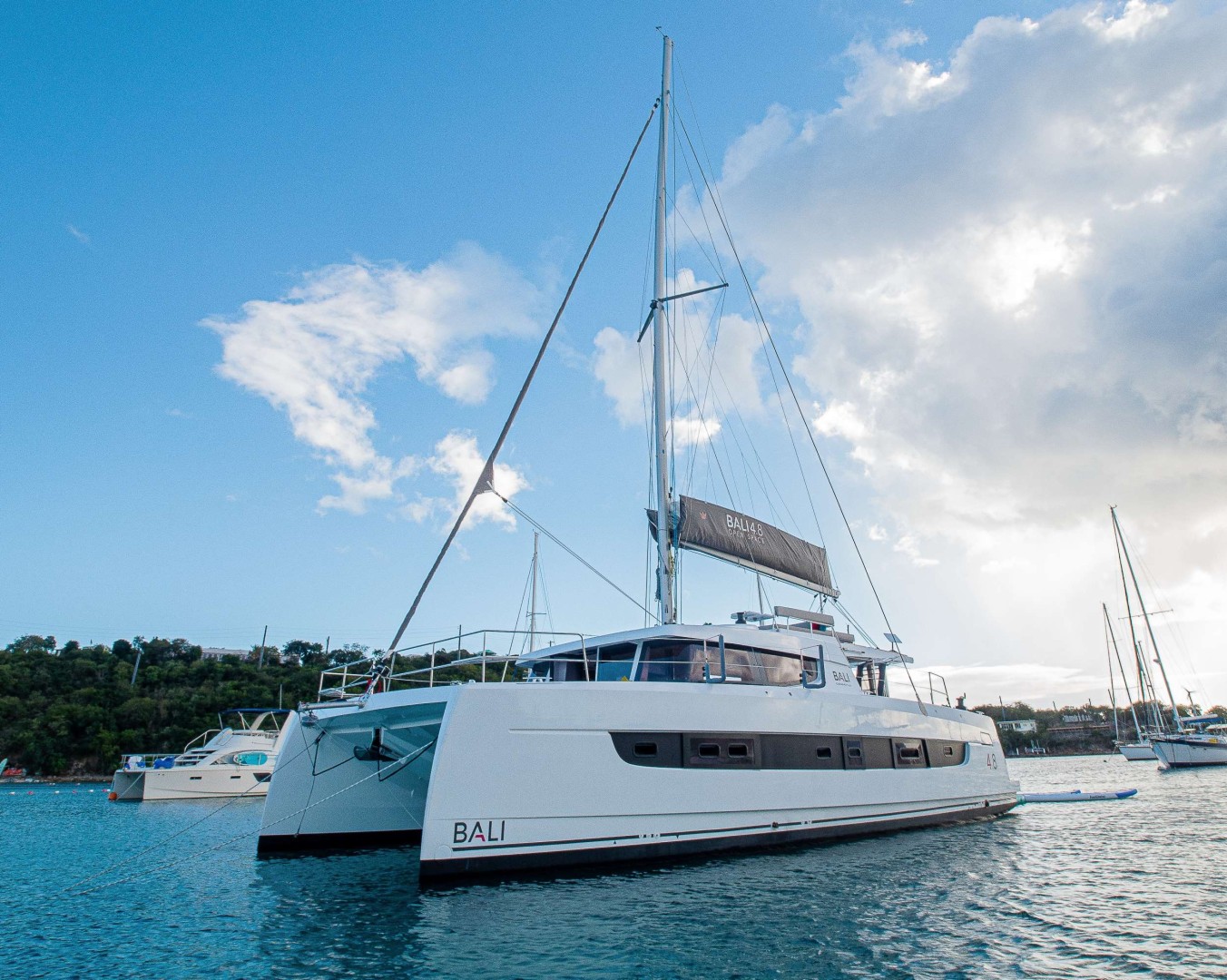 Hire a Luxury Yacht Bali Bavarian Bliss in Karaiby (Bavarian Bliss ...