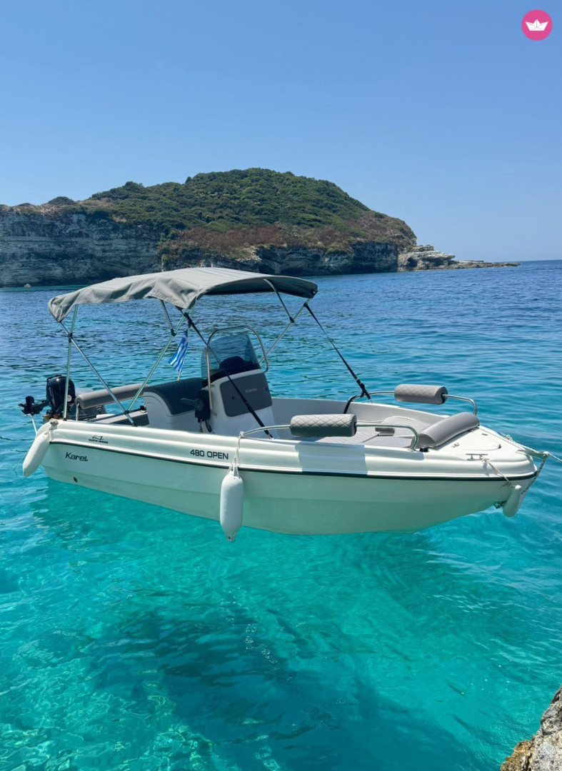 Hire a Motorboat Karel 480 in Xemxija (Karel 480 ) | SamBoat